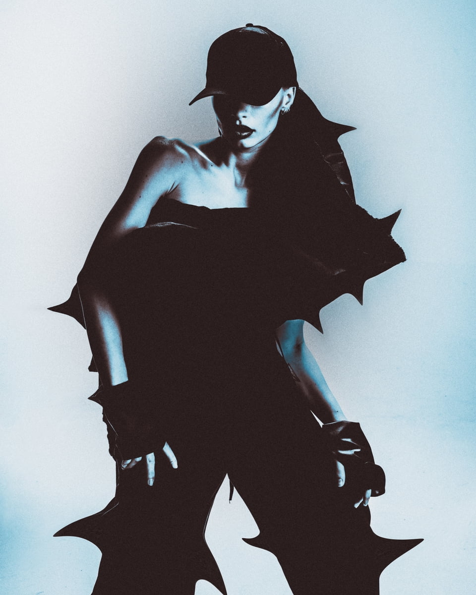 Mary-Jane Sauer - Kavyar