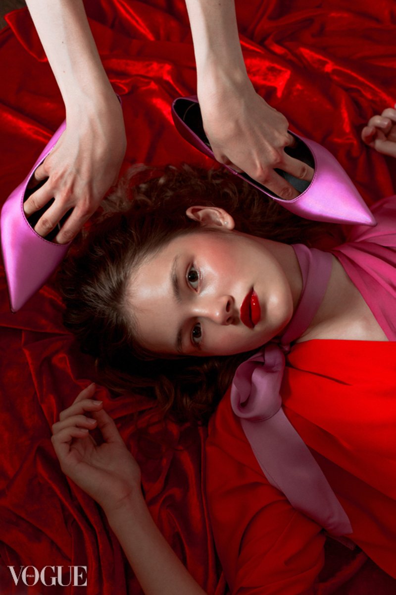 Photo by Kate Phellini, Łucja Siwek , Patrizia Wojciechowska, Zuzanna Pągowska - Kavyar