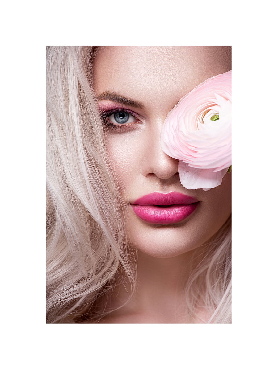 Photo by Lucia Pojar, Charlotte, Julia Pfeifer - Kavyar