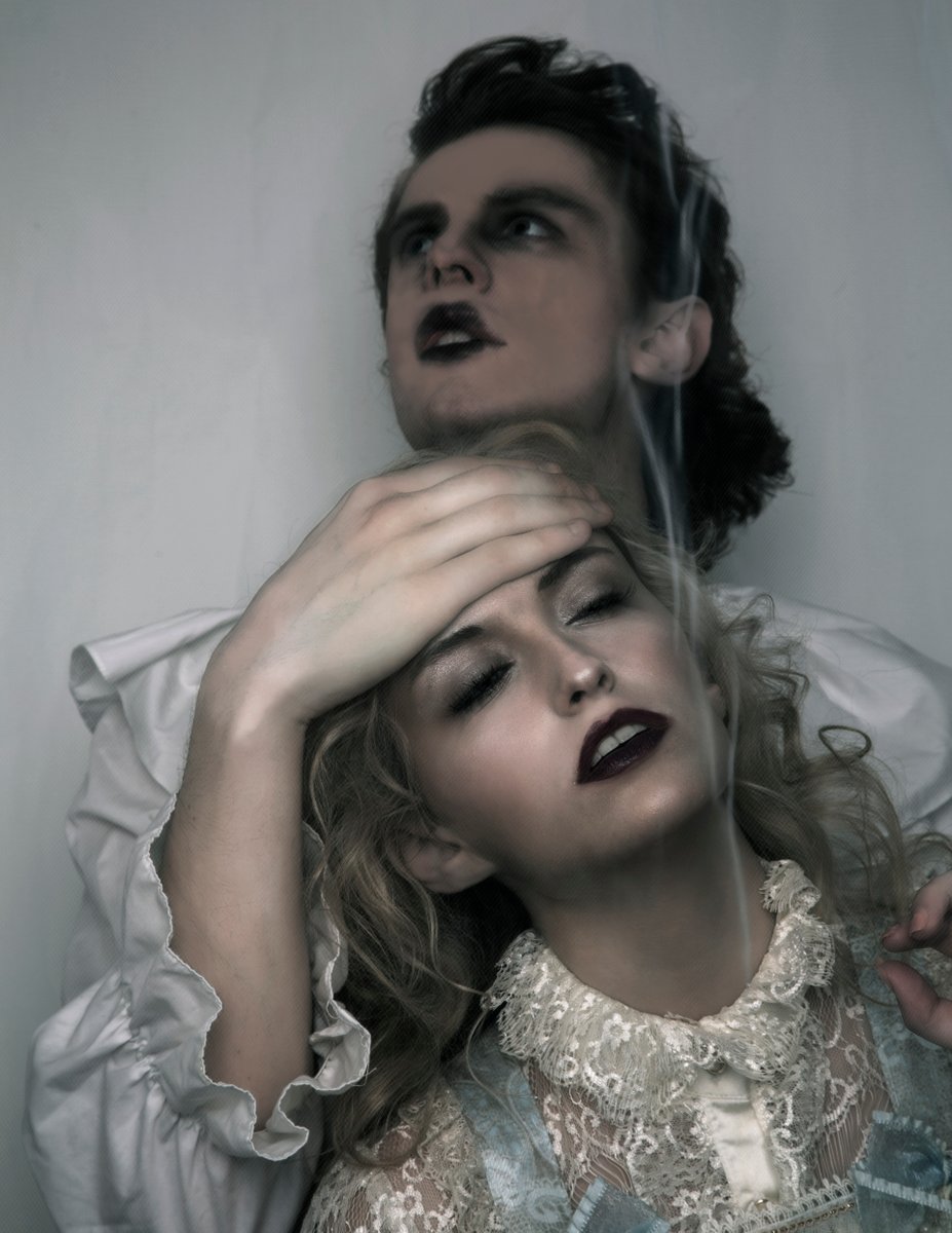 Photo by Tracy Whiteside, Trevor Crippen, Danielle, Liz Flores - Kavyar