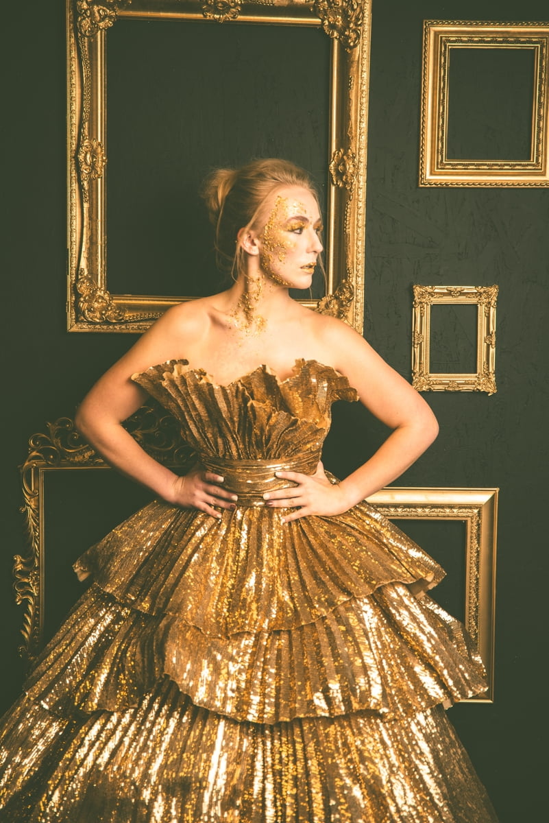 Elizabeth Galloway - Kavyar