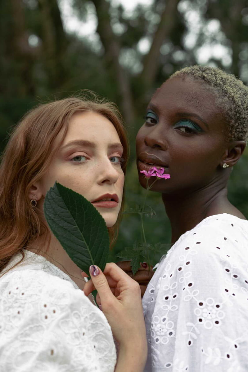 Photo by Tamara Darago, Mariyan Voykov, Julia Dlugosz, Fortune Chidi ...