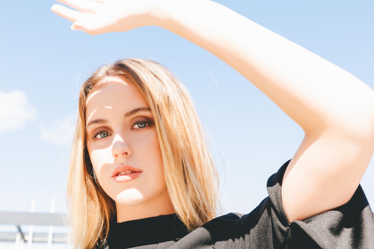 Photo by Angie Summa, Nichole Lee, Jasmine Barbour - Kavyar