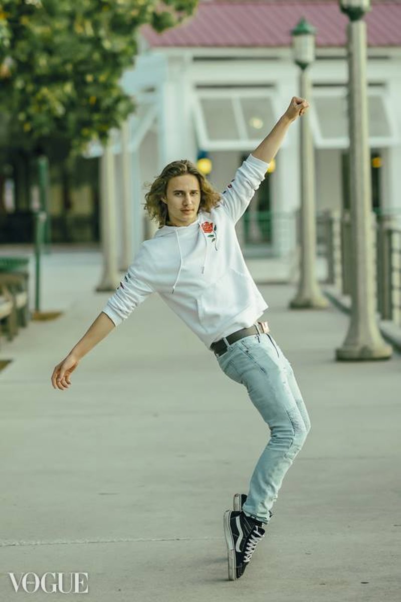 Blayze Hippensteel - Kavyar