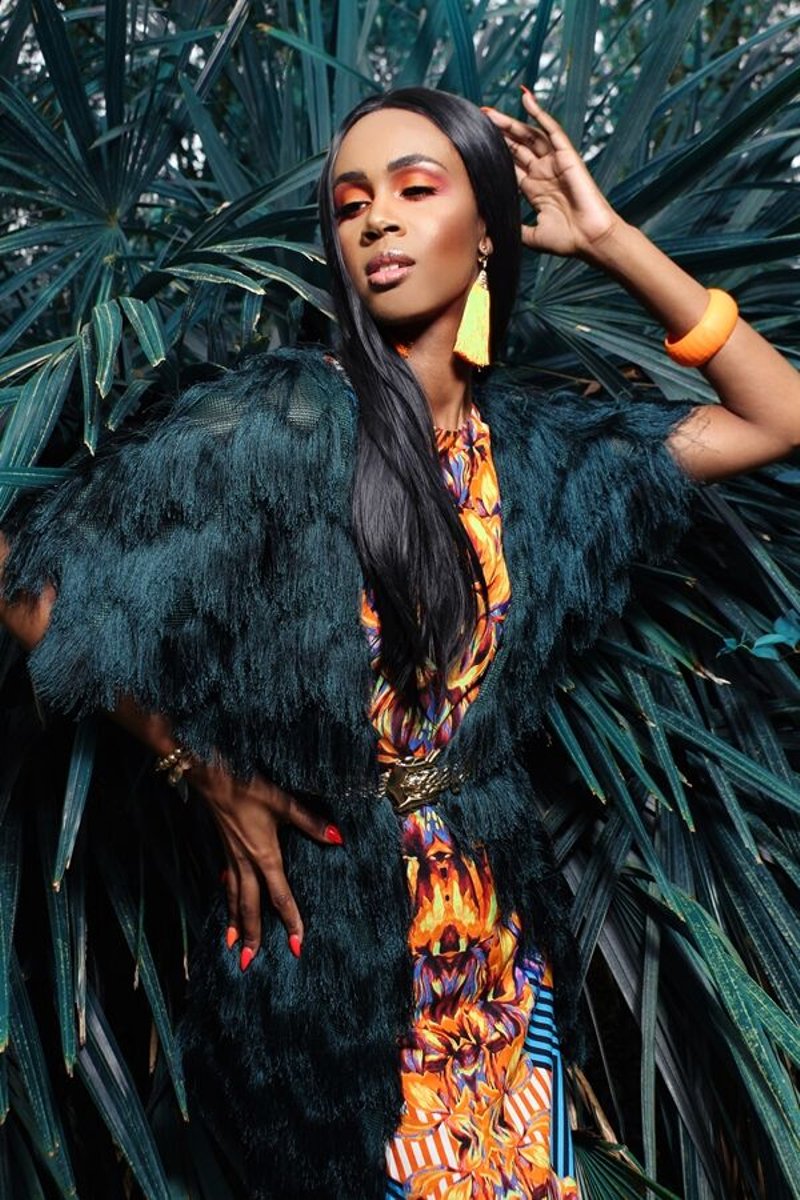 Whitney Armstrong - Kavyar