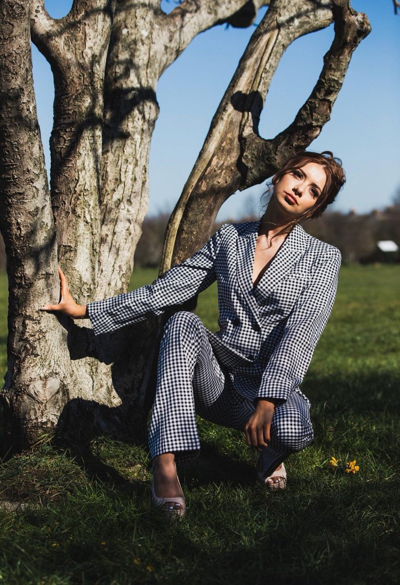 Photo by Danielle Caines, Ellie Mose @styledby_Ellie, Lissa Harvey, Oli ...