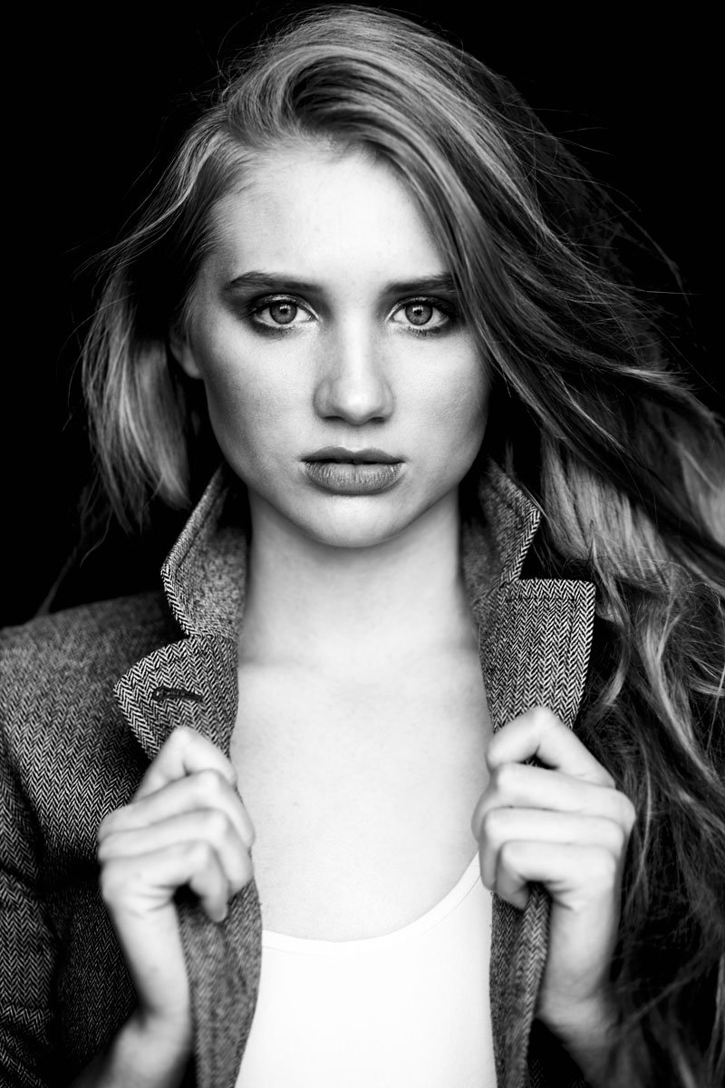 Rylee Button - Kavyar