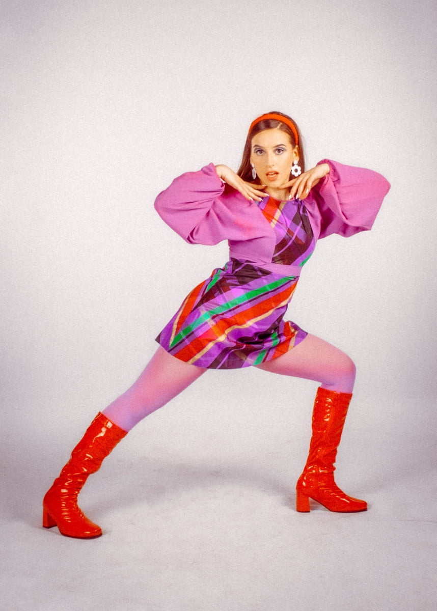 Photo by Melis Layik, Jasmine Nowak, Valentina Moroney - Kavyar