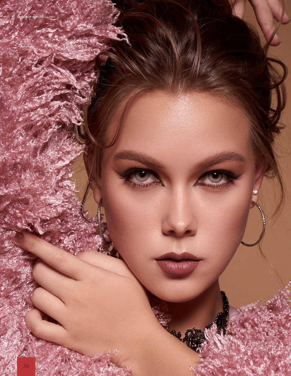 Photo by Artem Zhirnov, Daria Chegodaeva, Tatiana Solovyeva - Kavyar