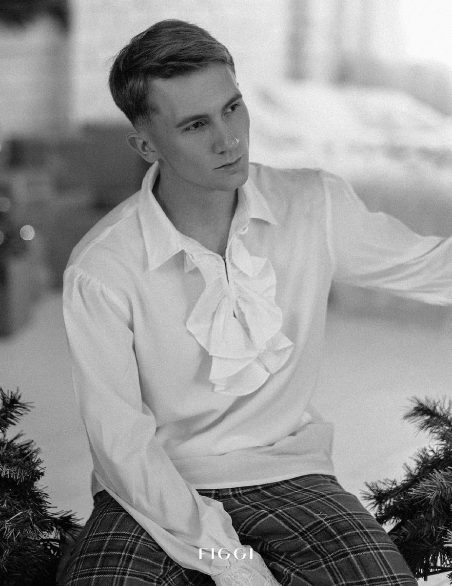 Photo by JDR , Carla Rankin, Iamcreativespace, Dylan Cella, Figgi ...