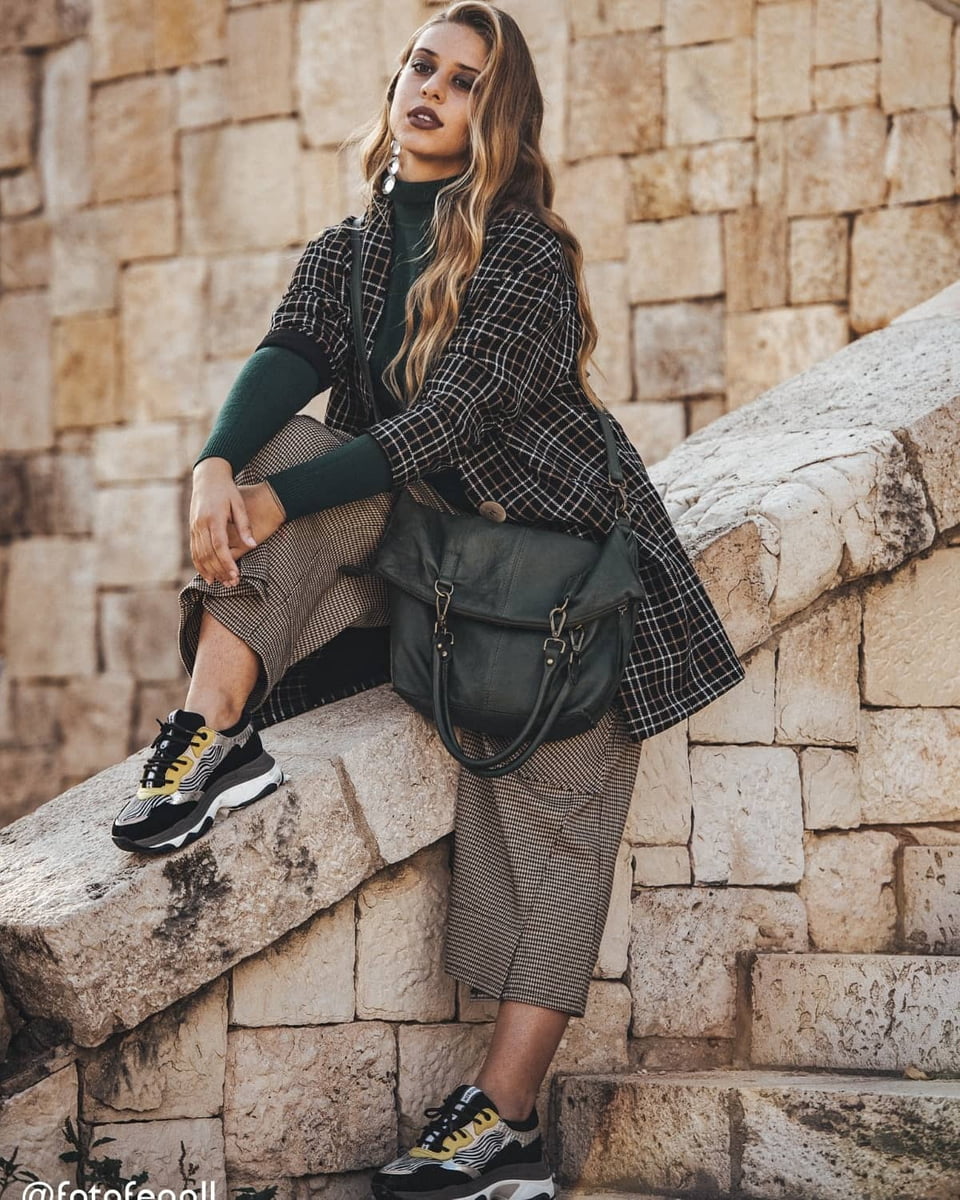 Photo by Monica Llinares Server, Esther Lora Llinares - Kavyar