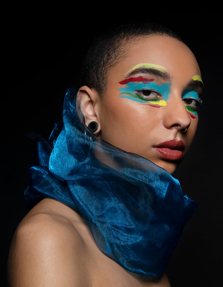 Photo by Ellie Elliott, Eleanor Passelle, Emily Prendergast - Kavyar