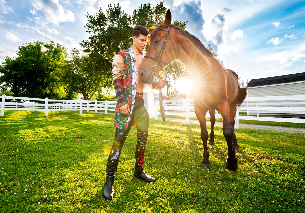 Photo by ROBY FABRO, Sinnarith Vann, Terrence Moor, Urban Pigeons - Kavyar