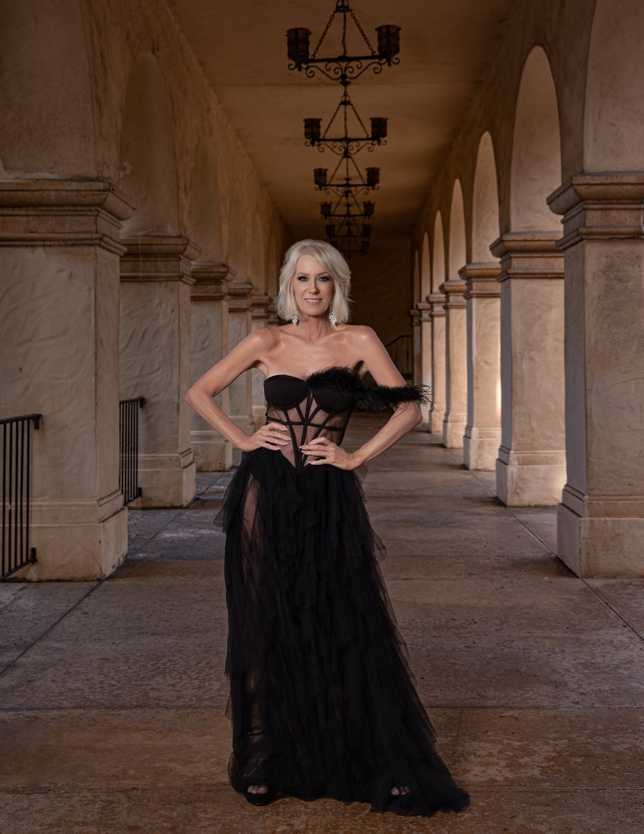 Photo by Daniel Graham, Amanda Dill, Sheila Simone - Kavyar