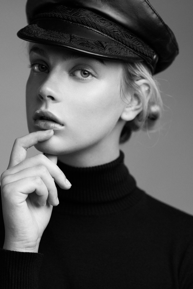 Photo by Anna Maria Komarov, Jennifer Gerstner (Makeup Artist), Sami ...