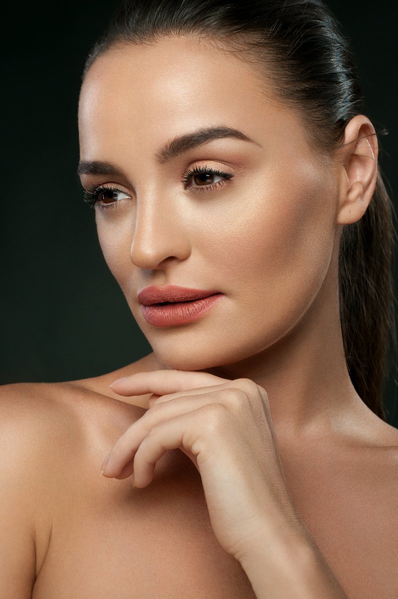 Photo by Salden Eltagonde, Jerry Moyco Consulta, Tatiana Rudenko - Kavyar