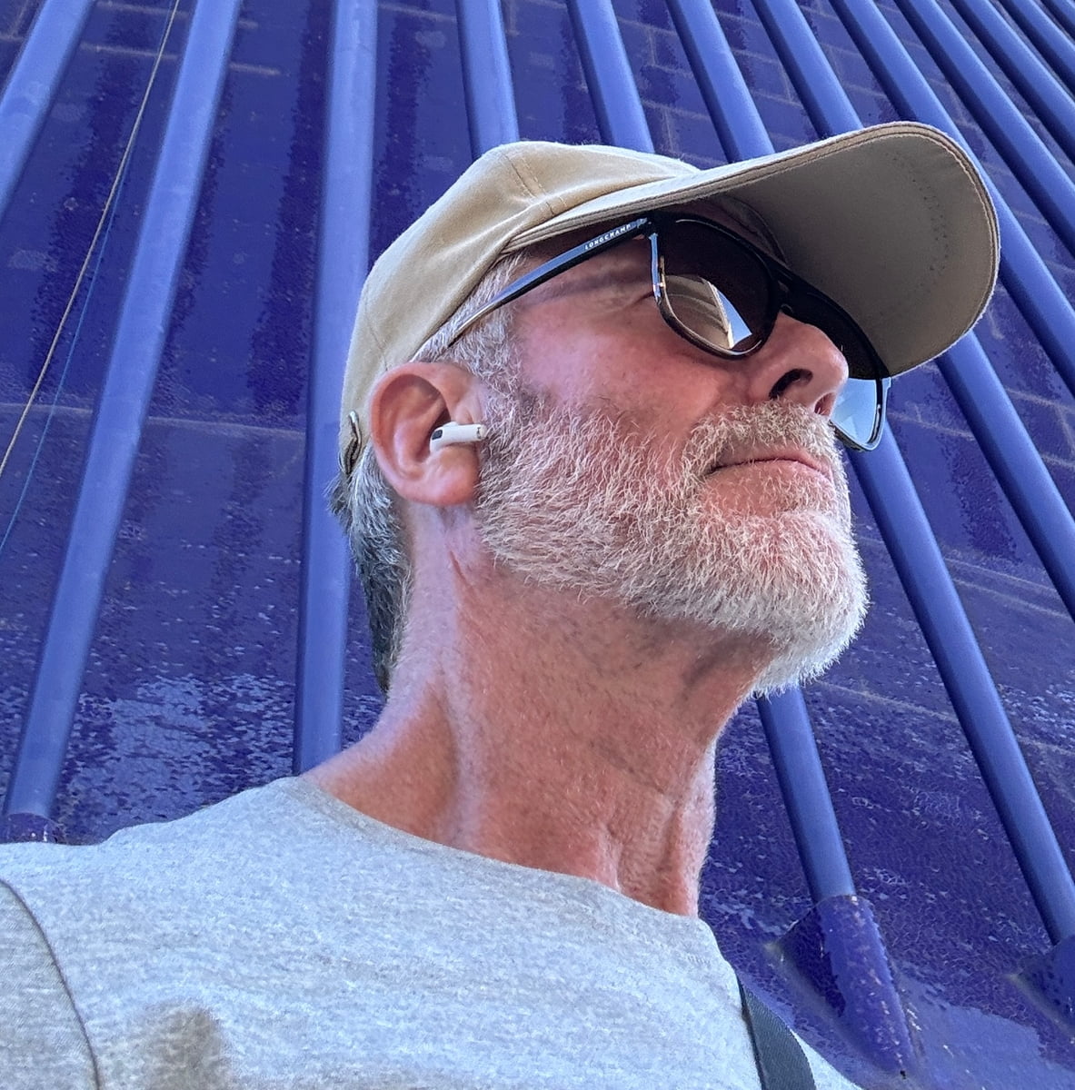 Tony Pickering - Kavyar