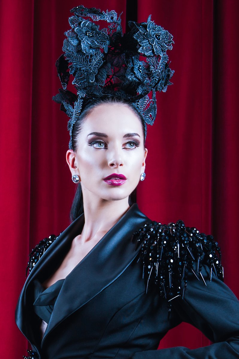 Photo by Sarah Olivier, Lilly Lewis, Ellen Bridger, Kevin Freeman - Kavyar