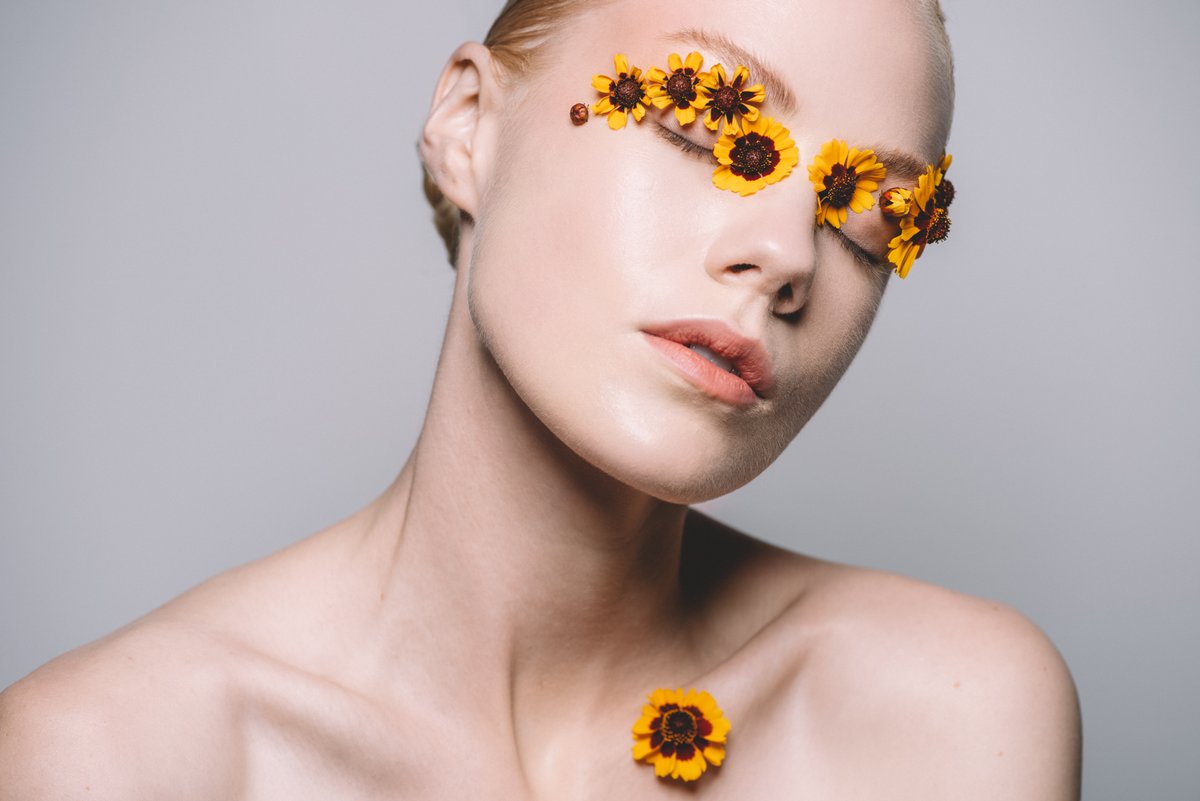 Photo by Tim Engle, Ernesto Robledo, Sarah Noël Herrmann - Kavyar