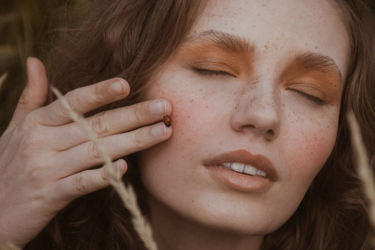 Photo by Stefan Kokovic, Ana Jaksic, Gabriela Demeterová, Body And Soul ...
