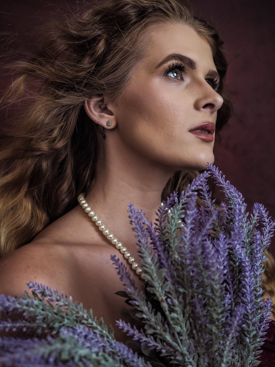 Bryony Jones - Kavyar
