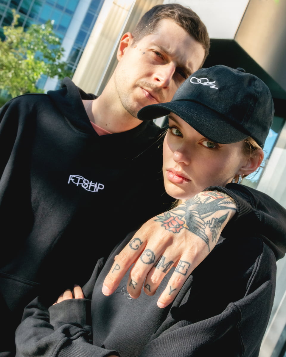 Photo by Anna Kovtun, Benjamin Buttler, Anastasia Shanti - Kavyar