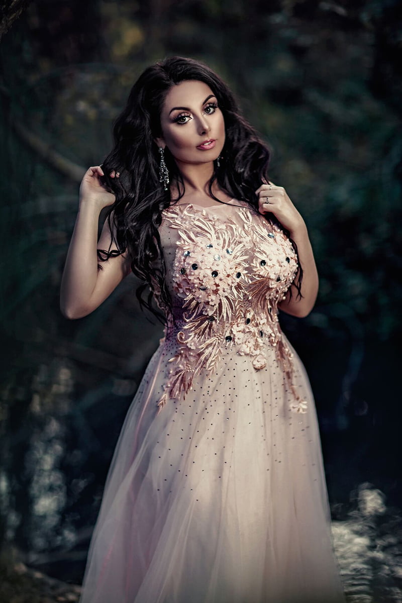 Photo by Kristen Emma, RR Photographic - Kavyar