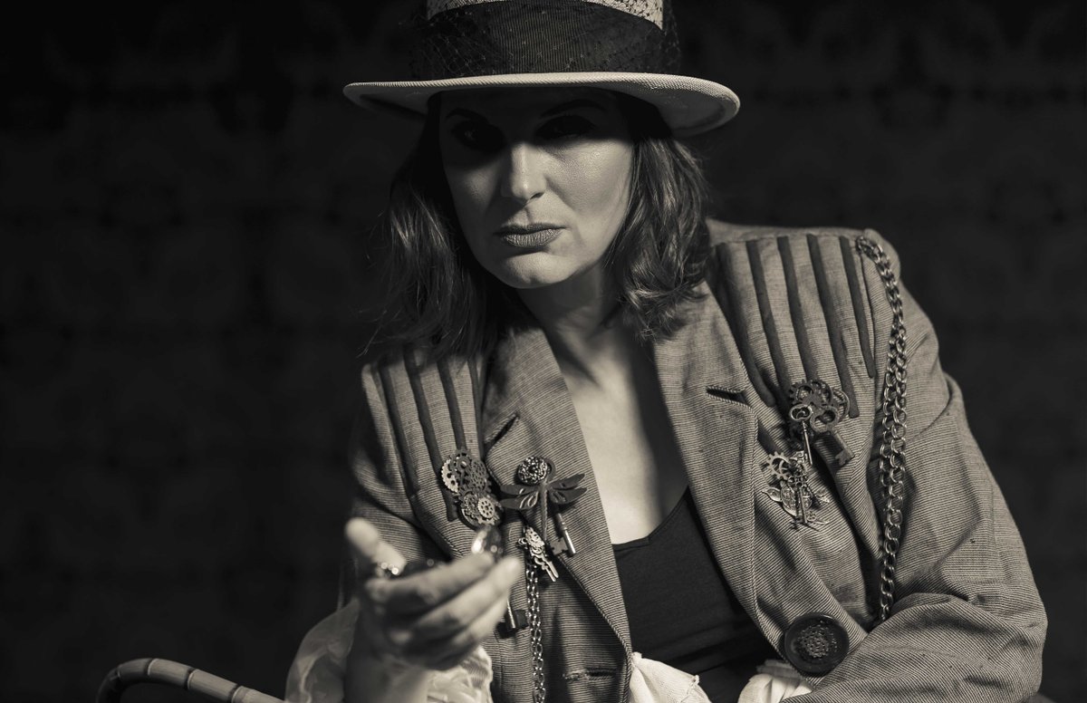 Photo by Melanie Allison, Jay Bratcher - Kavyar