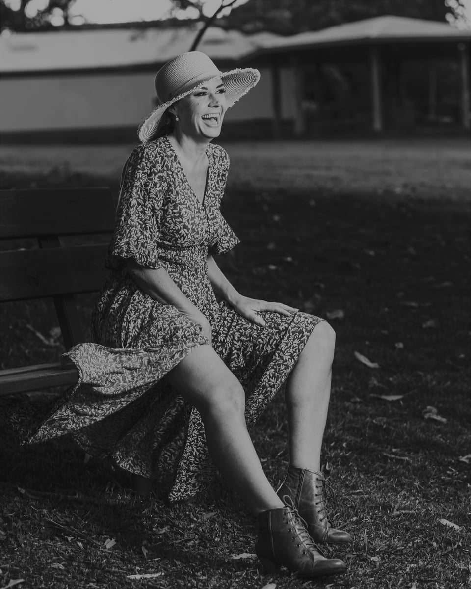 Laura Clarke - Kavyar