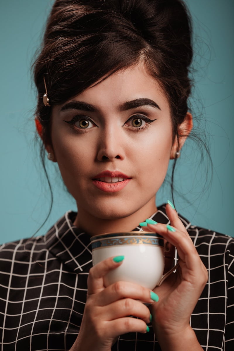 Photo by Estelle Thomas, Lilly Lilova, Sarah lund, Elisha Floyd - Kavyar