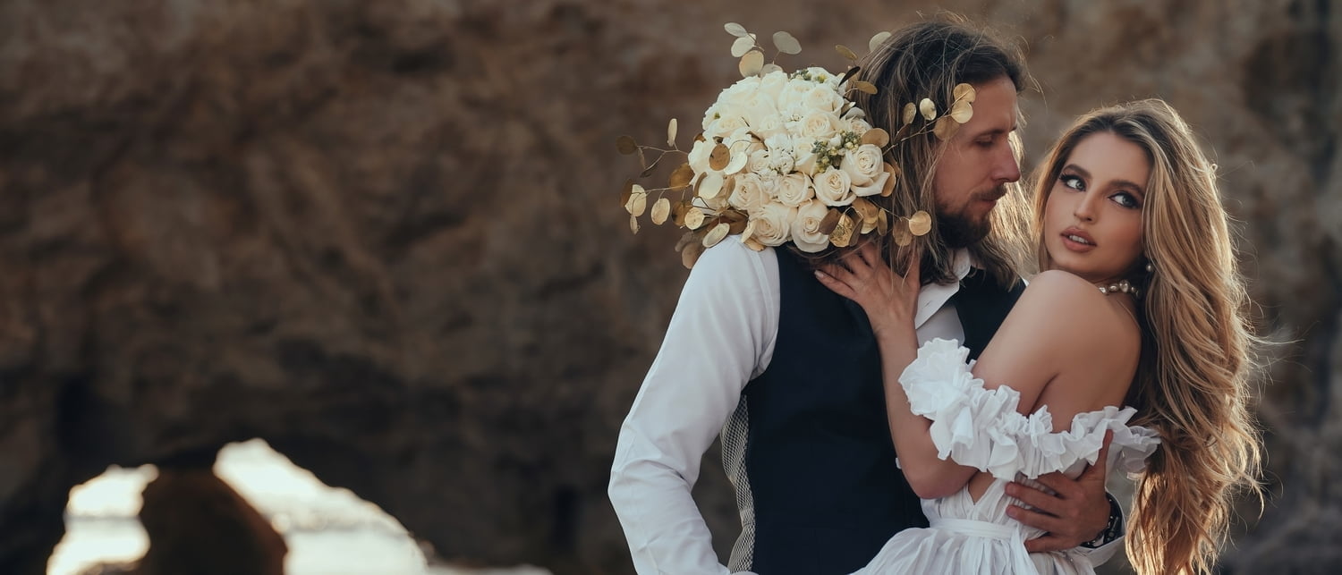 Call for Work: 💜 LOVE STORY | MARCH ISSUE - ARTEGO