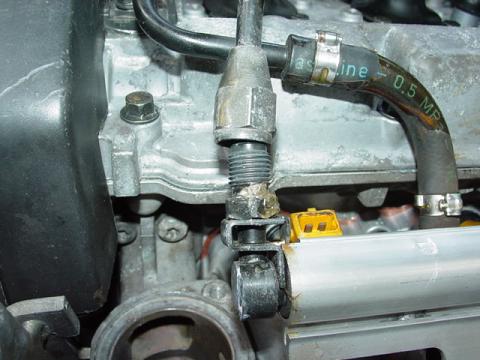 How To Replace The Head Gasket On A Volvo 5-Cylinder