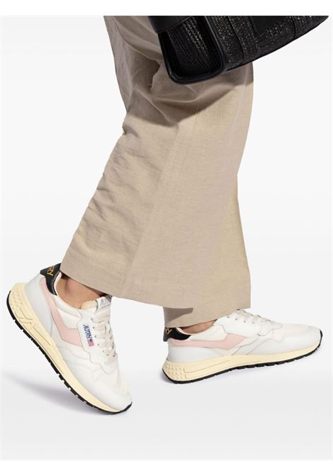 sneakers in pelle di vitello bianca e rosa con patch logo Autry AUTRY ...