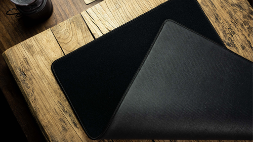 Sewn-Edge Basic Close-Up Pad (Black) by TCC Presents