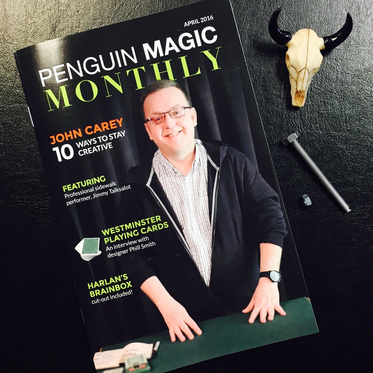 Penguin Magic Monthly: April 2016 Magazine