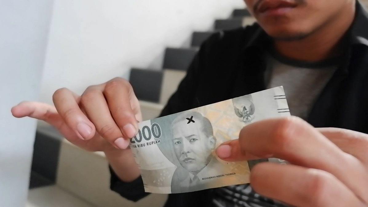 FLICKER by Yugi Howen Instant Download