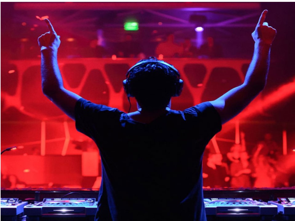 Corporate DJ Hire presentation | free to download