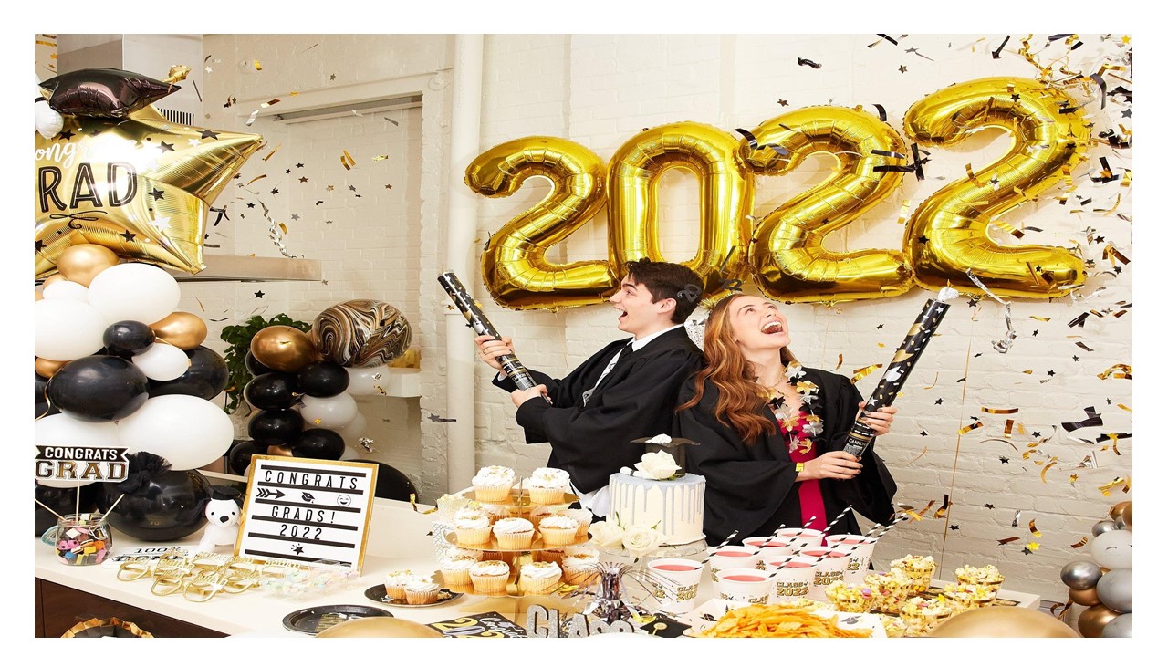 PPT – ONE-OF-A-KIND CELEBRATIONS: CREATING CUSTOM GRADUATION CARDS AND ...