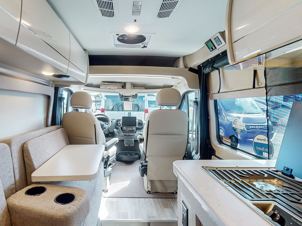 The Thor Rize has an overall length of 17’ 11” when measured without a ...