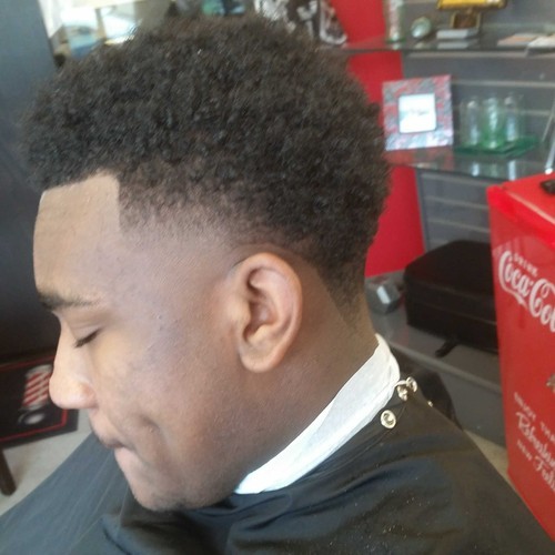Adonis Crayton - Hair Stylist, Shaker Heights - Shaker Heights, Ohio