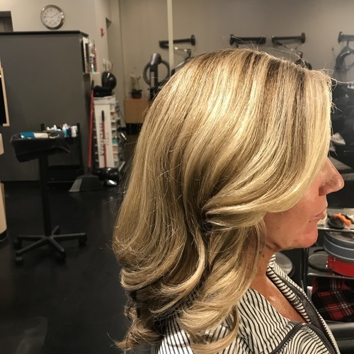 Mallory Bruns - Hair Stylist, Des Peres - Des Peres, Missouri