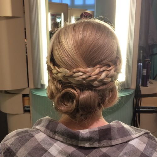 Mallory Bruns - Hair Stylist, Des Peres - Des Peres, Missouri