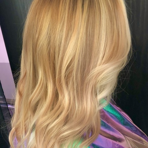 Carly Braun - Hair Stylist, Dent Crossing - Cincinnati, Ohio