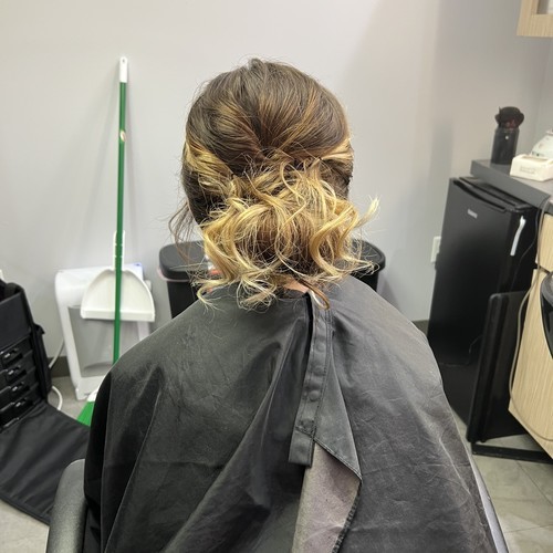 Haley Cope - Hair Stylist, Creve Coeur - Creve Coeur, Missouri