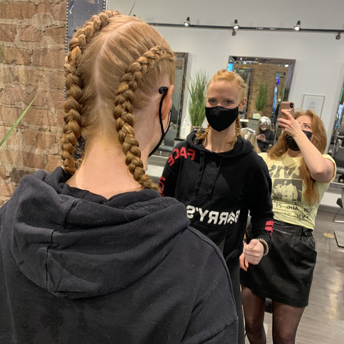 Elizabeth Petro - Hair Stylist, River North - Chicago, Illinois