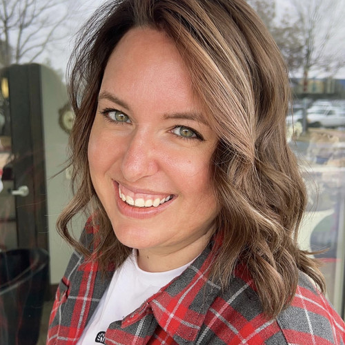 Alexandria Flores - Hair Stylist, University Oaks - Round Rock, Texas