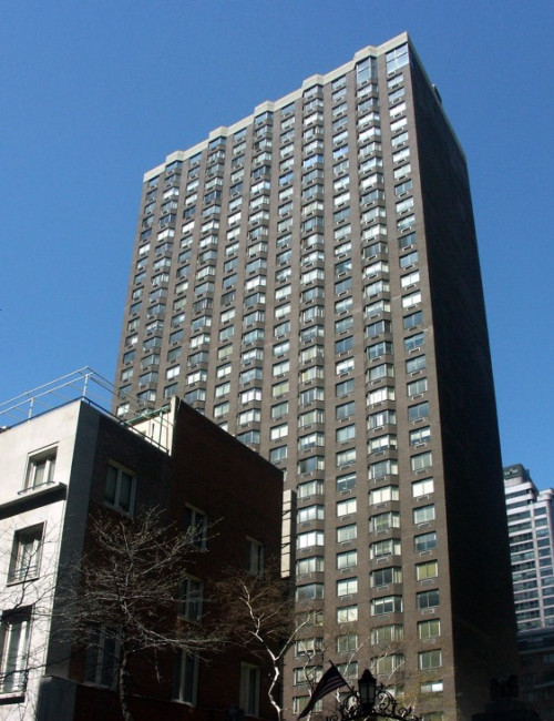 RiverCourt - The Skyscraper Center