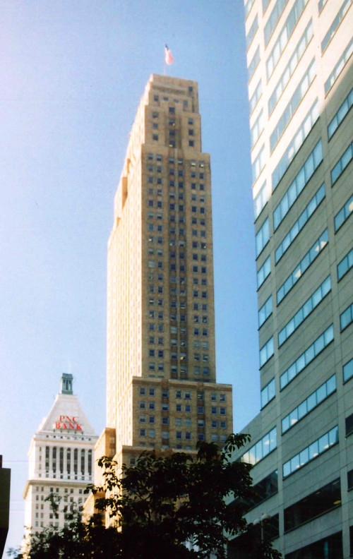 Carew Tower - The Skyscraper Center