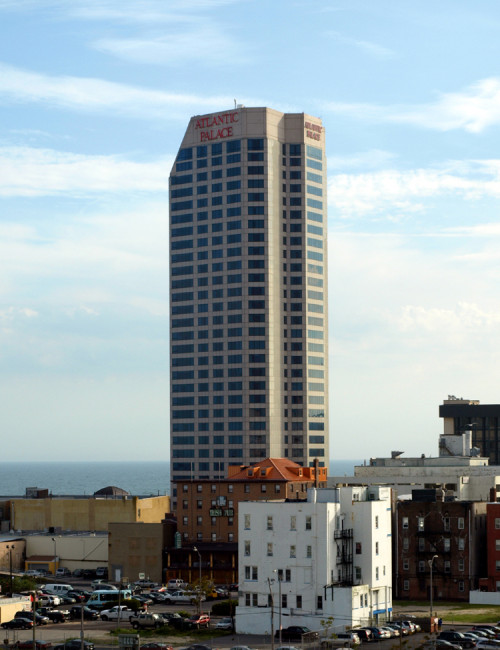 Ramada Renaissance - The Skyscraper Center