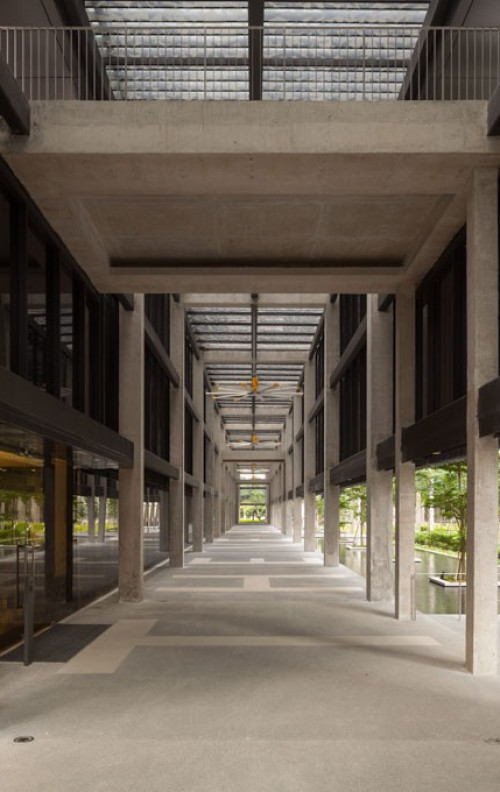 Kent Vale Block 3 - The Skyscraper Center